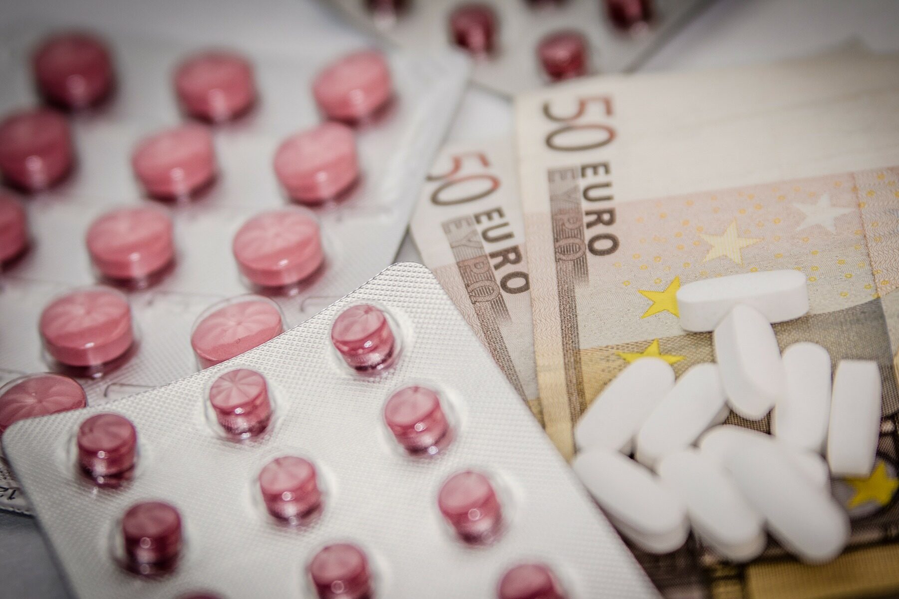 PLFSS 2024 : le gouvernement veut encore économiser 850 millions d ...